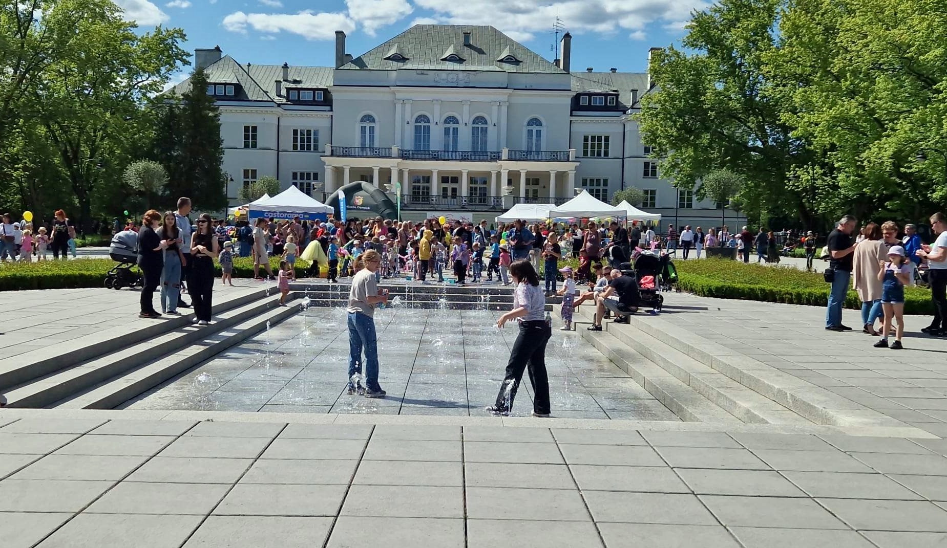 Zobacz jak bawili się mieszkańcy podczas koncertu Enej [FOTO]